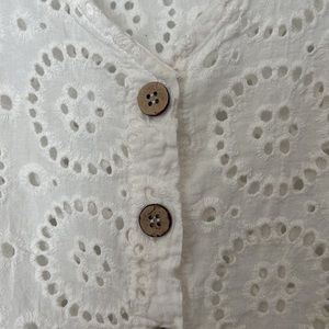 Lulus | Tops | Lulus Eyelet Buttonup Crop Top | Poshmark